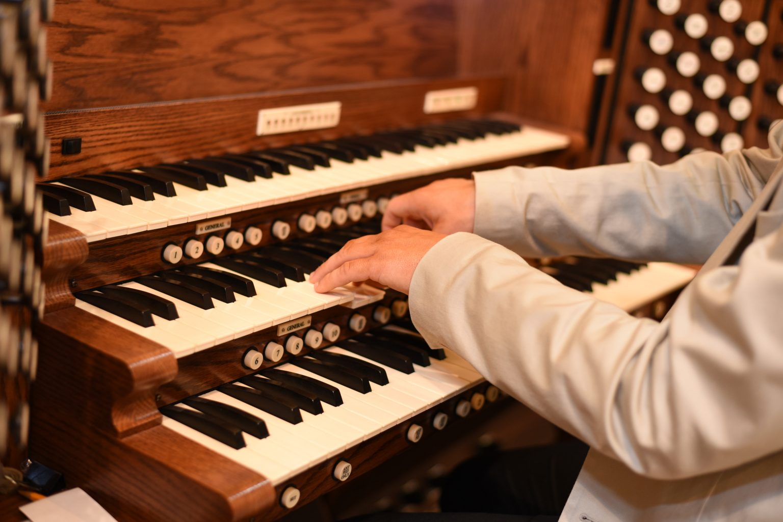 Enhanced organ makes joyful sounds – Cathedral of St. James